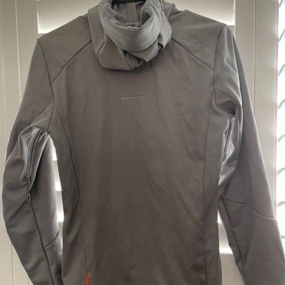 Mammut | Jackets & Coats | Mammut New Women Ultimate Vi So Hooded Jacket | Poshmark